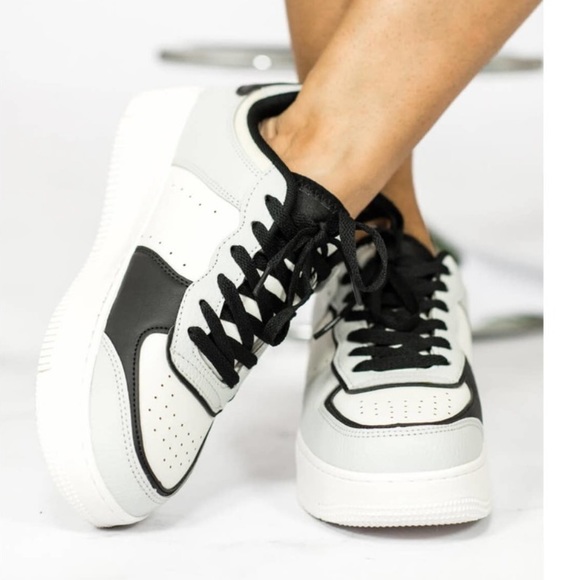 Berness | Shoes | Berness Mile A Minute Platform Sneakers In White And ...